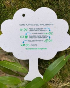 Como fazer um crachá personalizado em 7 passos